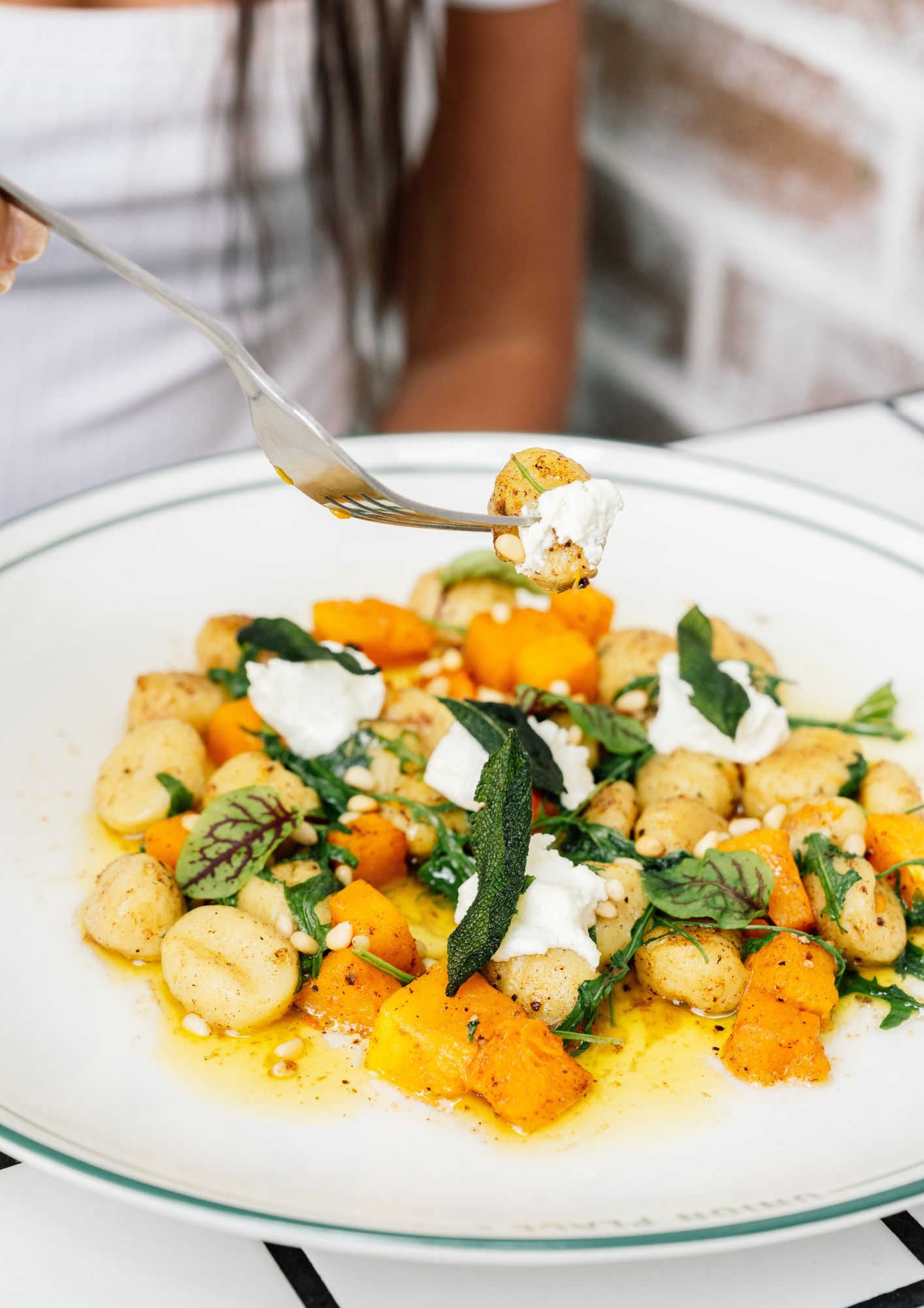 Local Bistro, Make a Table Booking Now - Union Place Hotel